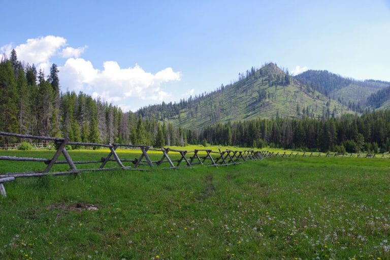 Our Ranches – Flying Resort Ranches