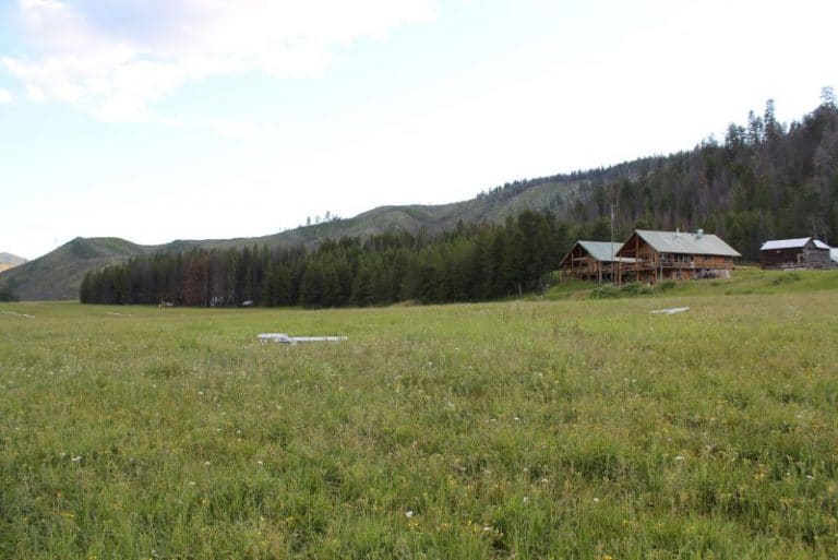 Our Ranches – Flying Resort Ranches
